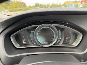 Black Volvo V40 2016 in Telschi, with an engine capacity of 1.97 L and mileage of 126 thousand km for 7300 €, photo 26 on AUTOMOTO.COM.LV