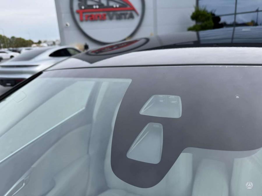 Black Volvo V40 2016 in Telschi, with an engine capacity of 1.97 L and mileage of 126 thousand km for 7300 €, photo 38 on AUTOMOTO.COM.LV