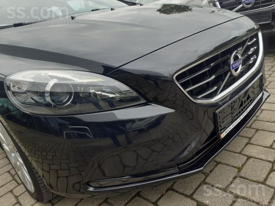 Melns Volvo V40 2016 Rīga, ar dzinēja tilpumu 2.00 L un nobraukumu 164 tūkst. km par 11200 €, foto 16 vietnē AUTOMOTO.COM.LV