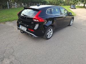 Melns Volvo V40 2016 Kauņa, ar dzinēja tilpumu 2.00 L un nobraukumu 250 tūkst. km par 7500 €, foto 6 vietnē AUTOMOTO.COM.LV
