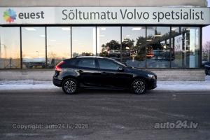Black Volvo V40 2017 in Tallinn, with an engine capacity of 0.00 L and mileage of 112 thousand km for 13990 €, photo 7 on AUTOMOTO.COM.LV