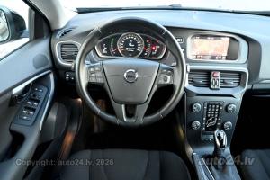 Black Volvo V40 2017 in Tallinn, with an engine capacity of 0.00 L and mileage of 112 thousand km for 13990 €, photo 8 on AUTOMOTO.COM.LV
