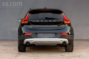 Melns Volvo V40 2017 Jelgava, ar dzinēja tilpumu 2.00 L un nobraukumu 206 tūkst. km par 9300 €, foto 7 vietnē AUTOMOTO.COM.LV