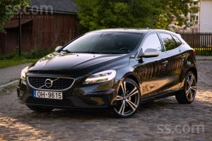 Melns Volvo V40 2017 Jelgava, ar dzinēja tilpumu 2.00 L un nobraukumu 263 tūkst. km par 10800 €, foto 4 vietnē AUTOMOTO.COM.LV