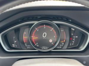 Melns Volvo V40 2017 Kauņa, ar dzinēja tilpumu 2.00 L un nobraukumu 214 tūkst. km par 9950 €, foto 12 vietnē AUTOMOTO.COM.LV