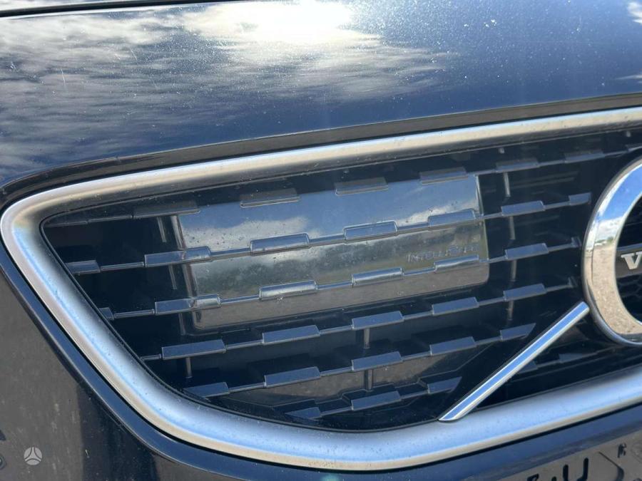 Melns Volvo V40 2017 Kauņa, ar dzinēja tilpumu 2.00 L un nobraukumu 214 tūkst. km par 9950 €, foto 25 vietnē AUTOMOTO.COM.LV