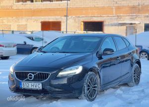 Black Volvo V40 2017 in Narva, with an engine capacity of 2.00 L and mileage of 280 thousand km for 5999 €, photo  on AUTOMOTO.COM.LV