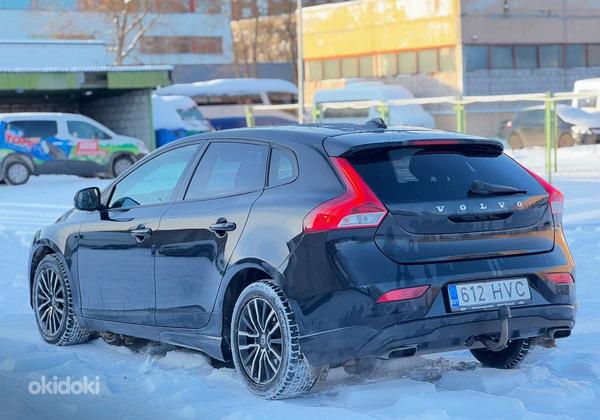 Черный Вольво В40 2017 в Нарва, объемом двигателя 2.00 л и пробегом 280 тыс. км за 5999 €, фото 4 на AUTOMOTO.COM.LV