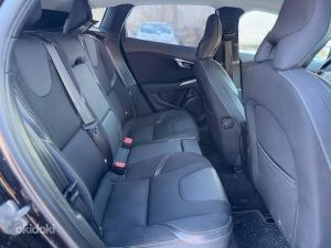 Black Volvo V40 2017 in Narva, with an engine capacity of 2.00 L and mileage of 280 thousand km for 5999 €, photo 9 on AUTOMOTO.COM.LV