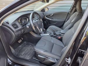 Melns Volvo V40 2017 Kauņa, ar dzinēja tilpumu 1.97 L un nobraukumu 280 tūkst. km par 8999 €, foto 9 vietnē AUTOMOTO.COM.LV