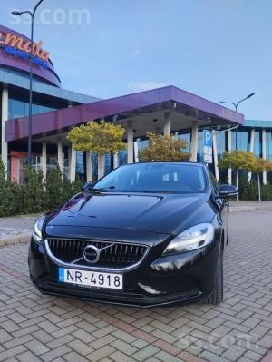 Melns Volvo V40 2017 Rīga, ar dzinēja tilpumu 2.00 L un nobraukumu 215 tūkst. km par 9500 €, foto 3 vietnē AUTOMOTO.COM.LV