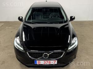 Black Volvo V40 2017 in Jurmala, with an engine capacity of 2.00 L and mileage of 220 thousand km for 9750 €, photo 7 on AUTOMOTO.COM.LV