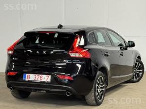 Black Volvo V40 2017 in Jurmala, with an engine capacity of 2.00 L and mileage of 220 thousand km for 9750 €, photo 15 on AUTOMOTO.COM.LV