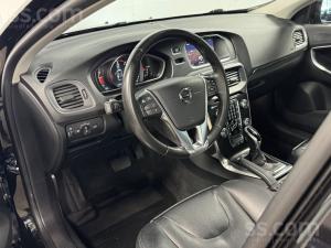 Black Volvo V40 2017 in Jurmala, with an engine capacity of 2.00 L and mileage of 220 thousand km for 9750 €, photo 17 on AUTOMOTO.COM.LV
