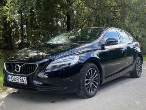 Melns Volvo V40 2017 Klaipėda, ar dzinēja tilpumu 1.97 L un nobraukumu 345 tūkst. km par 6400 €, foto 3 vietnē AUTOMOTO.COM.LV