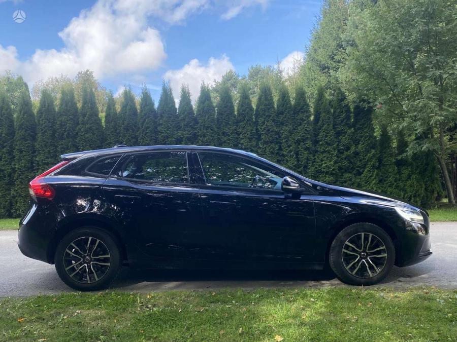 Melns Volvo V40 2017 Klaipėda, ar dzinēja tilpumu 1.97 L un nobraukumu 345 tūkst. km par 6400 €, foto 6 vietnē AUTOMOTO.COM.LV