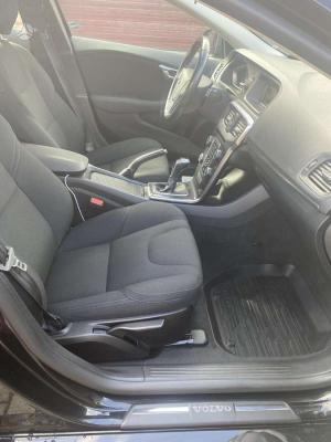 Melns Volvo V40 2017 Klaipėda, ar dzinēja tilpumu 1.97 L un nobraukumu 345 tūkst. km par 6400 €, foto 19 vietnē AUTOMOTO.COM.LV