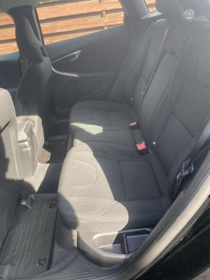 Melns Volvo V40 2017 Klaipėda, ar dzinēja tilpumu 1.97 L un nobraukumu 345 tūkst. km par 6400 €, foto 22 vietnē AUTOMOTO.COM.LV