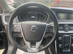 Melns Volvo V40 2017 Klaipėda, ar dzinēja tilpumu 1.97 L un nobraukumu 345 tūkst. km par 6400 €, foto 23 vietnē AUTOMOTO.COM.LV