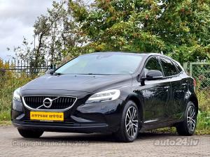Black Volvo V40 2017 in Tartu, with an engine capacity of 2.00 L and mileage of 191 thousand km for 9990 €, photo 1 on AUTOMOTO.COM.LV