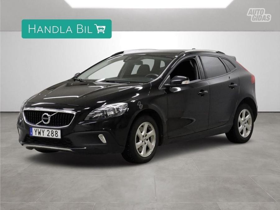 Black Volvo V40 2018 in Kaunas, with an engine capacity of 0.00 L and mileage of 77 thousand km for 21445 €, photo 1 on AUTOMOTO.COM.LV