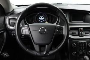 Black Volvo V40 2018 in Kaunas, with an engine capacity of 0.00 L and mileage of 77 thousand km for 21445 €, photo 11 on AUTOMOTO.COM.LV