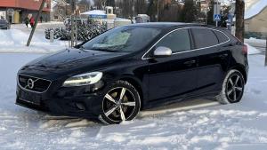Melns Volvo V40 2018 Ukmergė, ar dzinēja tilpumu 1.97 L un nobraukumu 252 tūkst. km par 9900 €, foto  vietnē AUTOMOTO.COM.LV