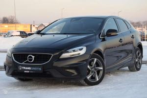 Black Volvo V40 2018 in Vilnius, with an engine capacity of 1.97 L and mileage of 235 thousand km for 9999 €, photo  on AUTOMOTO.COM.LV