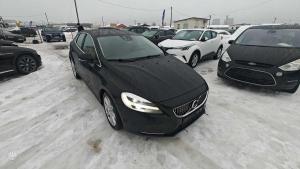 Melns Volvo V40 2018 Viļņa, ar dzinēja tilpumu 2.00 L un nobraukumu 180 tūkst. km par 9900 €, foto 4 vietnē AUTOMOTO.COM.LV