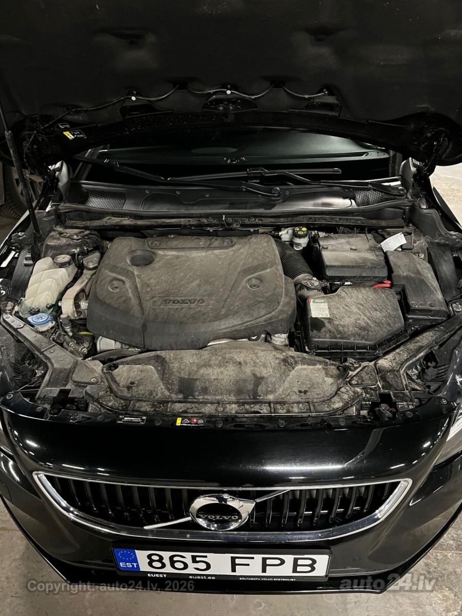 Black Volvo V40 2018 in Tallinn, with an engine capacity of 2.00 L and mileage of 180 thousand km for 12400 €, photo 9 on AUTOMOTO.COM.LV