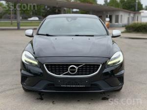 Melns Volvo V40 2018 Ogre, ar dzinēja tilpumu 2.00 L un nobraukumu 178 tūkst. km par 9790 €, foto 3 vietnē AUTOMOTO.COM.LV