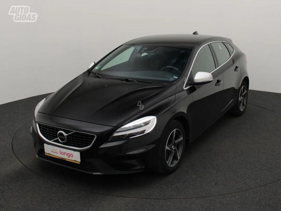 Black Volvo V40 2018 in Vilnius, with an engine capacity of 2.00 L and mileage of 179 thousand km for 12099 €, photo 1 on AUTOMOTO.COM.LV