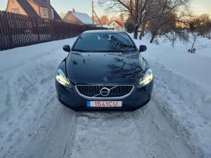 Melns Volvo V40 2018 Biržai, ar dzinēja tilpumu 1.50 L un nobraukumu 226 tūkst. km par 9999 €, foto 6 vietnē AUTOMOTO.COM.LV