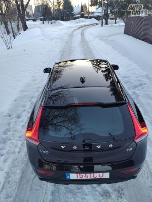 Melns Volvo V40 2018 Biržai, ar dzinēja tilpumu 1.50 L un nobraukumu 226 tūkst. km par 9999 €, foto 9 vietnē AUTOMOTO.COM.LV