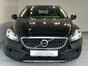 Melns Volvo V40 2018 Rīga, ar dzinēja tilpumu 2.00 L un nobraukumu 120 tūkst. km par 13900 €, foto 3 vietnē AUTOMOTO.COM.LV