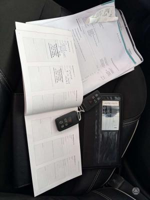 Black Volvo V40 2018 in Alytus, with an engine capacity of 2.00 L and mileage of 269 thousand km for 8950 €, photo 18 on AUTOMOTO.COM.LV