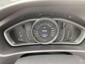 Черный Вольво В40 2018 в Клайпеда, объемом двигателя 2.00 л и пробегом 156 тыс. км за 10000 €, фото 8 на AUTOMOTO.COM.LV