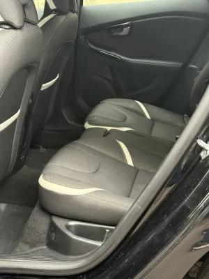 Melns Volvo V40 2019 Rīga, ar dzinēja tilpumu 1.50 L un nobraukumu 137 tūkst. km par 11800 €, foto 11 vietnē AUTOMOTO.COM.LV