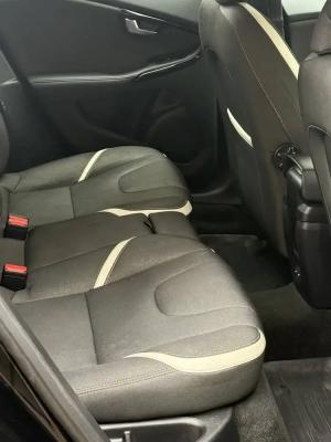 Melns Volvo V40 2019 Rīga, ar dzinēja tilpumu 1.50 L un nobraukumu 137 tūkst. km par 11800 €, foto 12 vietnē AUTOMOTO.COM.LV