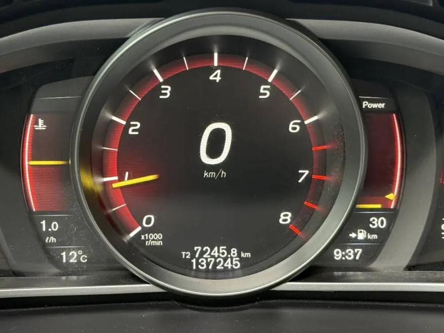 Melns Volvo V40 2019 Rīga, ar dzinēja tilpumu 1.50 L un nobraukumu 137 tūkst. km par 11800 €, foto 17 vietnē AUTOMOTO.COM.LV