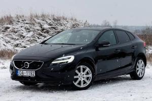 Melns Volvo V40 2019 Rīga, ar dzinēja tilpumu 2.00 L un nobraukumu 169 tūkst. km par 12995 €, foto 4 vietnē AUTOMOTO.COM.LV