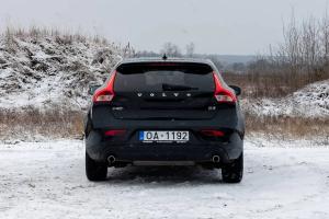 Melns Volvo V40 2019 Rīga, ar dzinēja tilpumu 2.00 L un nobraukumu 169 tūkst. km par 12995 €, foto 8 vietnē AUTOMOTO.COM.LV