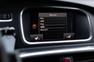 Melns Volvo V40 2019 Rīga, ar dzinēja tilpumu 2.00 L un nobraukumu 169 tūkst. km par 12995 €, foto 27 vietnē AUTOMOTO.COM.LV
