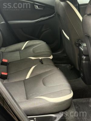 Black Volvo V40 2019 in Riga, with an engine capacity of 1.50 L and mileage of 0 thousand km for 10800 €, photo 12 on AUTOMOTO.COM.LV