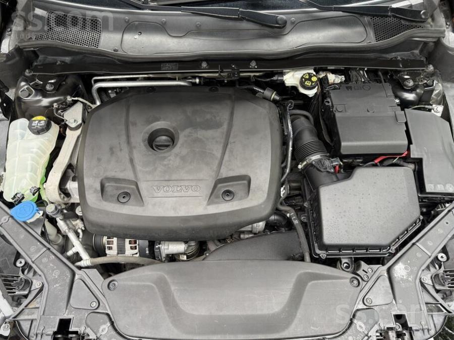 Black Volvo V40 2019 in Riga, with an engine capacity of 1.50 L and mileage of 0 thousand km for 10800 €, photo 14 on AUTOMOTO.COM.LV