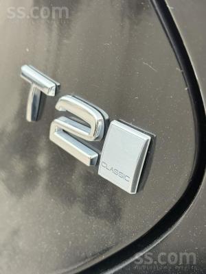 Black Volvo V40 2019 in Riga, with an engine capacity of 1.50 L and mileage of 0 thousand km for 10800 €, photo 16 on AUTOMOTO.COM.LV