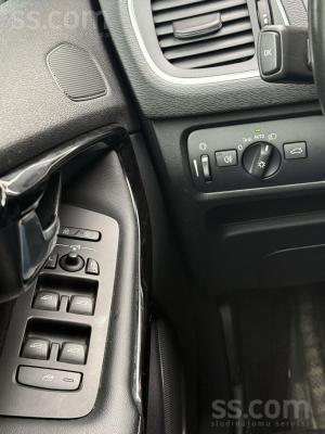 Black Volvo V40 2019 in Riga, with an engine capacity of 1.50 L and mileage of 0 thousand km for 10800 €, photo 18 on AUTOMOTO.COM.LV