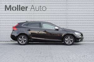 Black Volvo V40 2018 in Riga, with an engine capacity of 2.00 L and mileage of 205 thousand km for 10490 €, photo 6 on AUTOMOTO.COM.LV