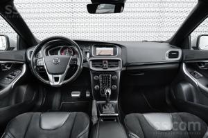 Black Volvo V40 2018 in Riga, with an engine capacity of 2.00 L and mileage of 205 thousand km for 10490 €, photo 7 on AUTOMOTO.COM.LV