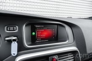 Black Volvo V40 2018 in Riga, with an engine capacity of 2.00 L and mileage of 205 thousand km for 10490 €, photo 15 on AUTOMOTO.COM.LV